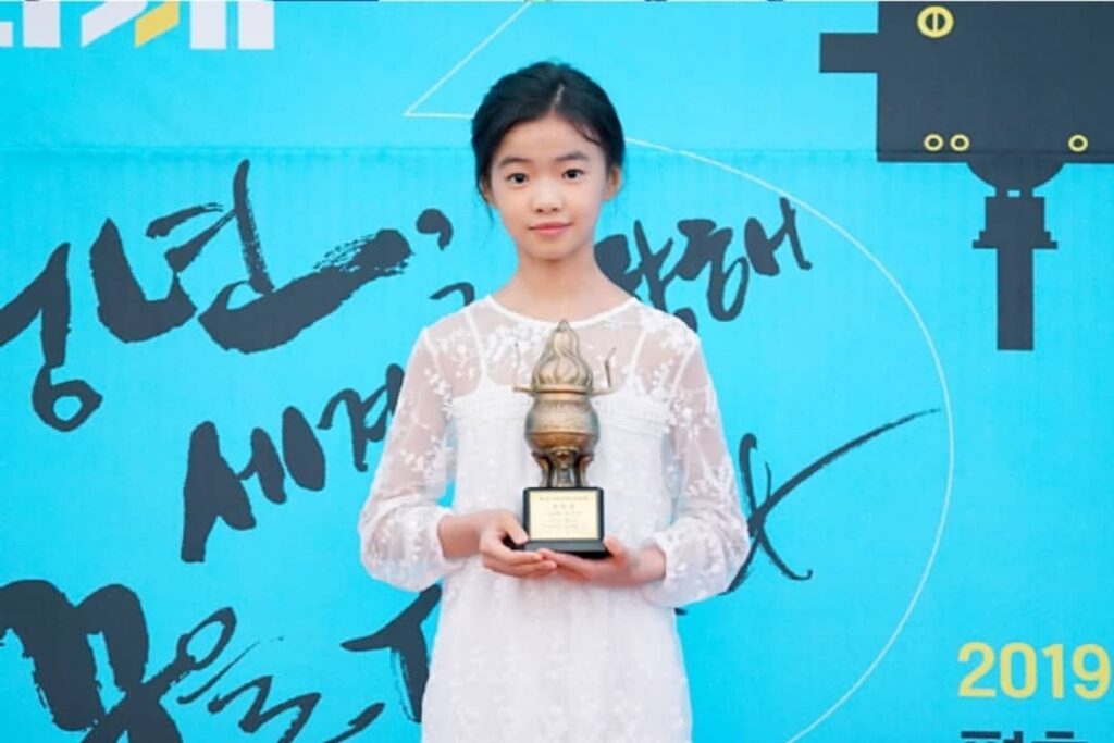 Kim Sia: A Jovem Revelação Da Netflix - 10 Fatos Imperdíveis